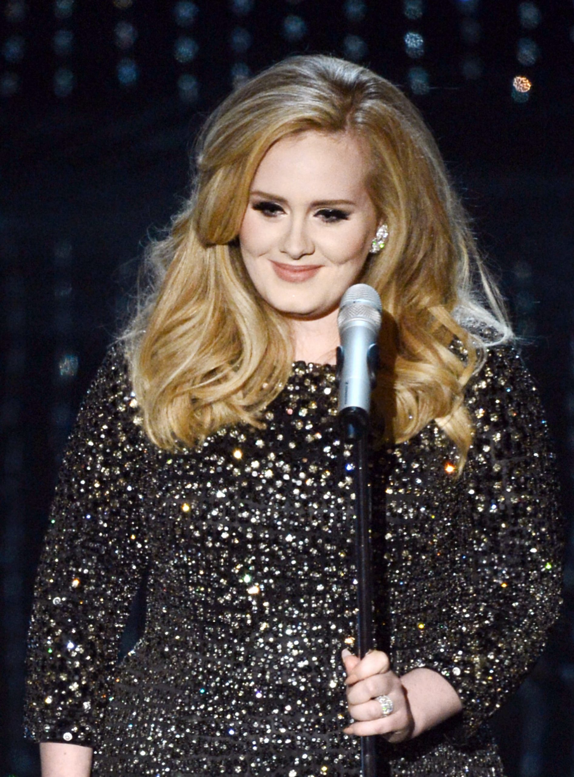 Skyfall – interpretat de Adele, Oscar 2013, la Radio Click Romania